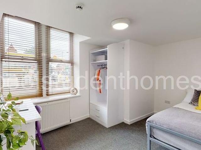 Room in Liverpool