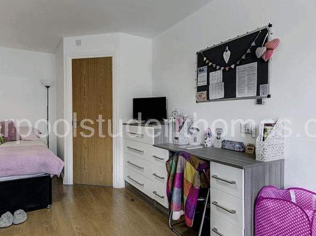 Room in Liverpool