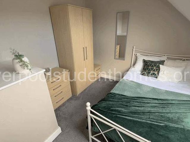 Room in Liverpool