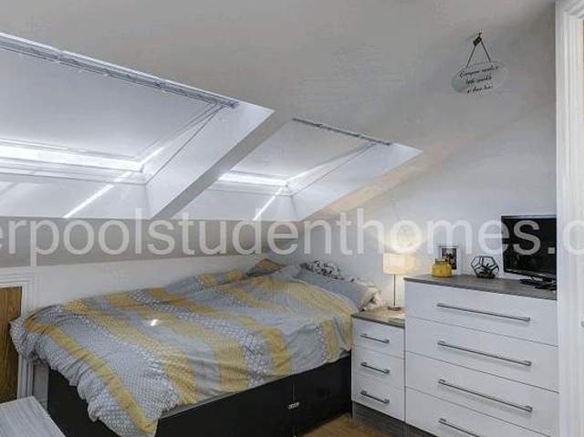 Room in Liverpool