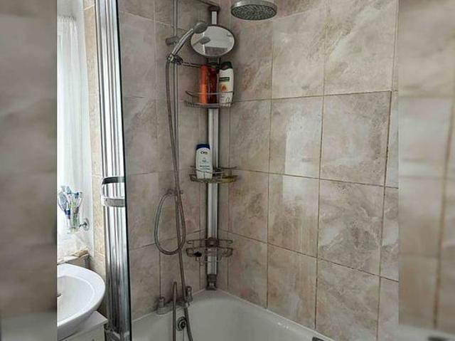 Room in London