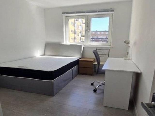 Room in London