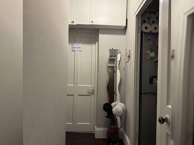 Room in London