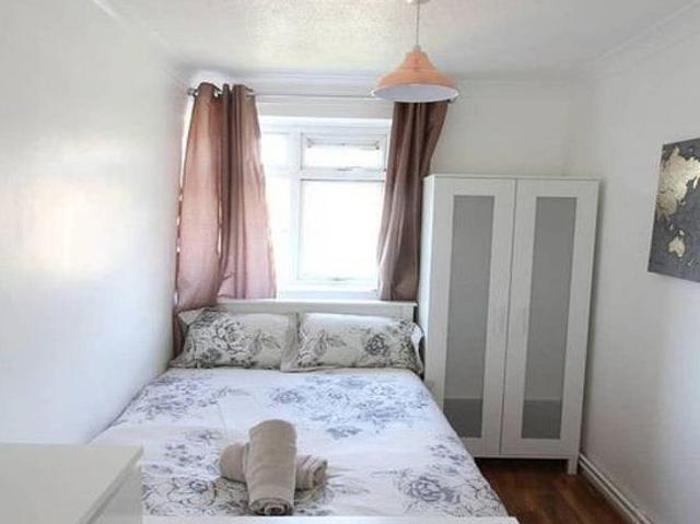 Room in London