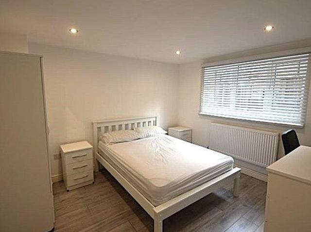 Room in London