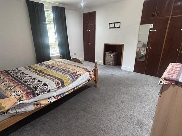 Room in London