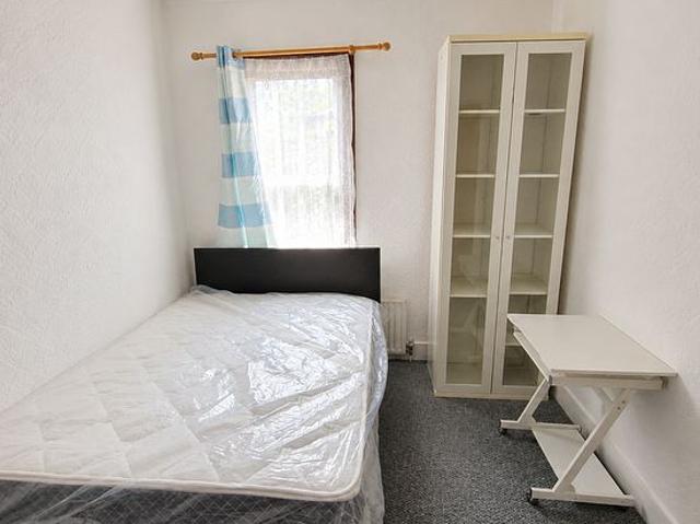 Room in London