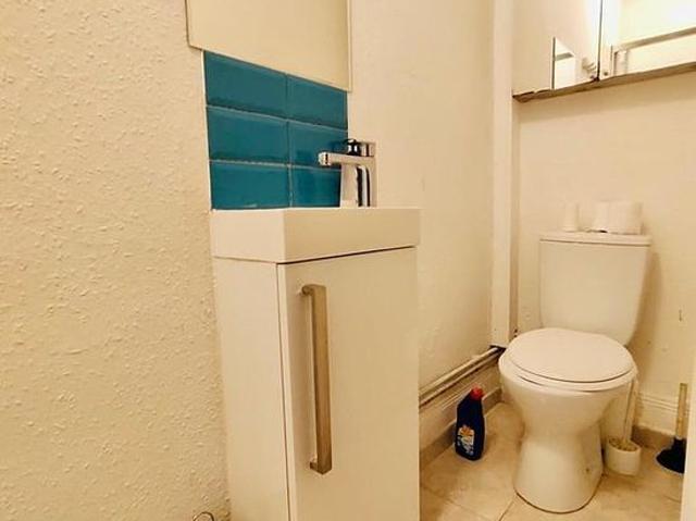 Room in London