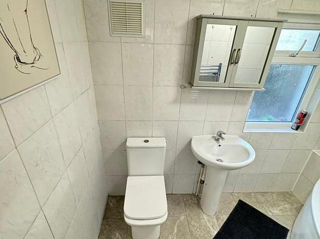 Room in London