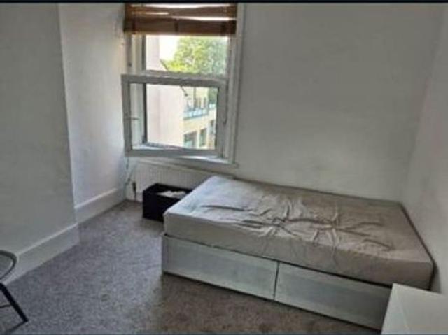 Room in London