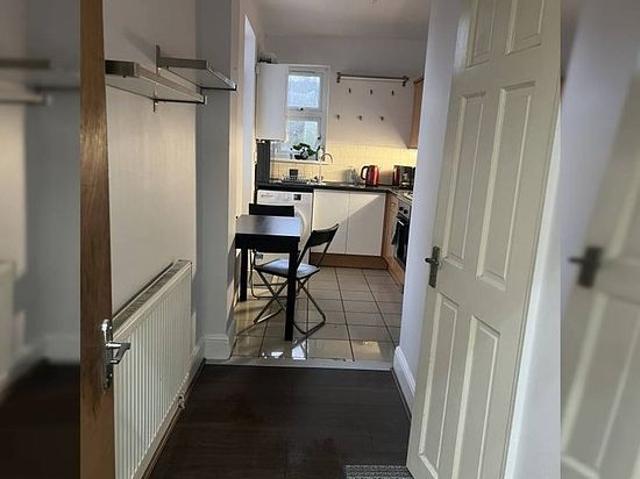 Room in London