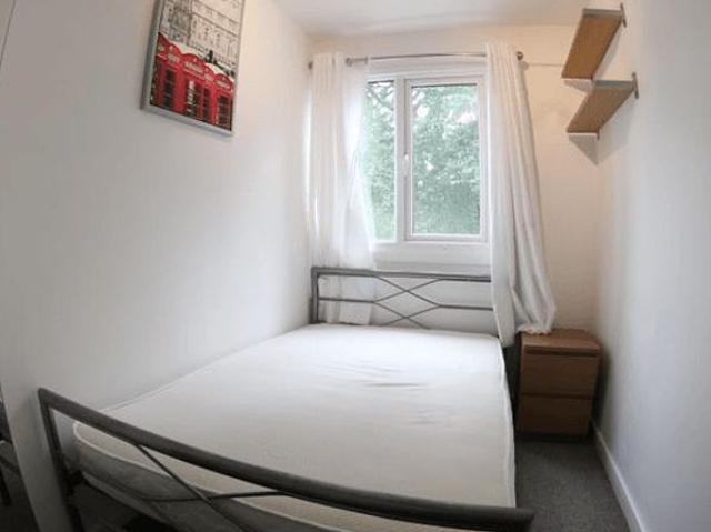 Room in London