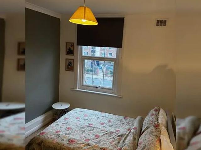 Room in London