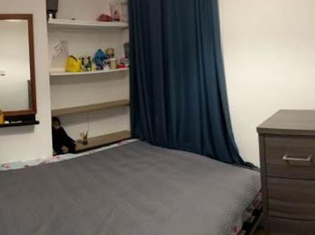 Room in London