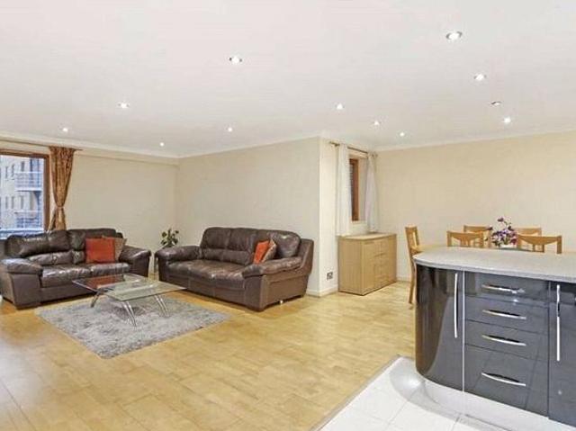 Room in London