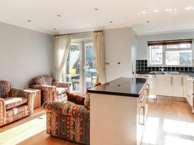 Room in London