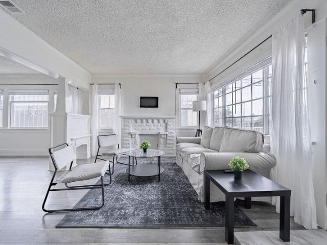 Room in Park Mesa Heights on a flexible lease