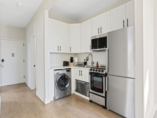 Room in Park Slope on a flexible lease