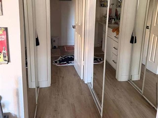 Room in PB Apartment!
