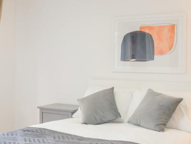room in Pimlico Apartments