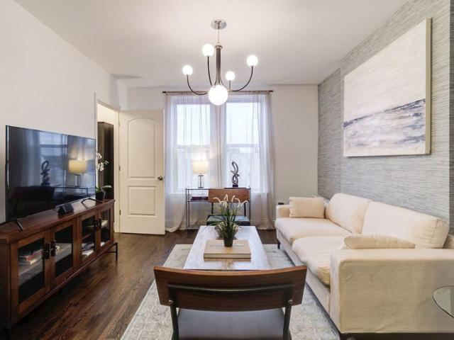 Room in Prospect Heights on a flexible lease