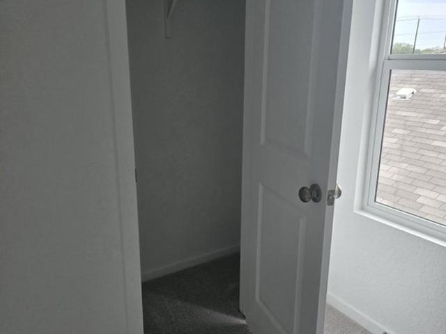 Room in quiet neighborhood