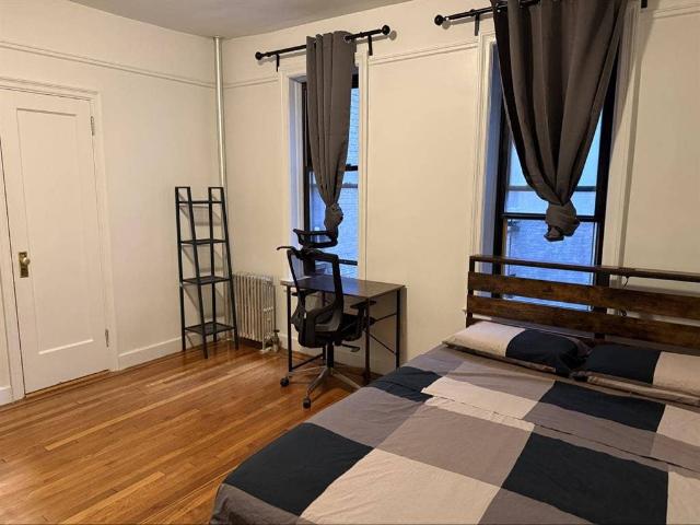 Room in Sunnyside