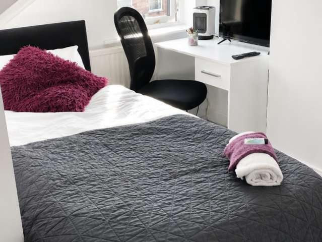 Room in shared 4 bedroom flat for rent in Nottingham