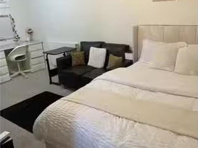 Room in shared apartment in Hayes