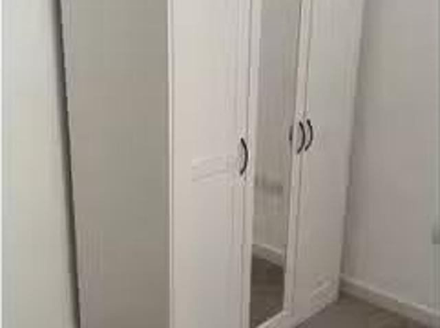 Room in shared apartment in London