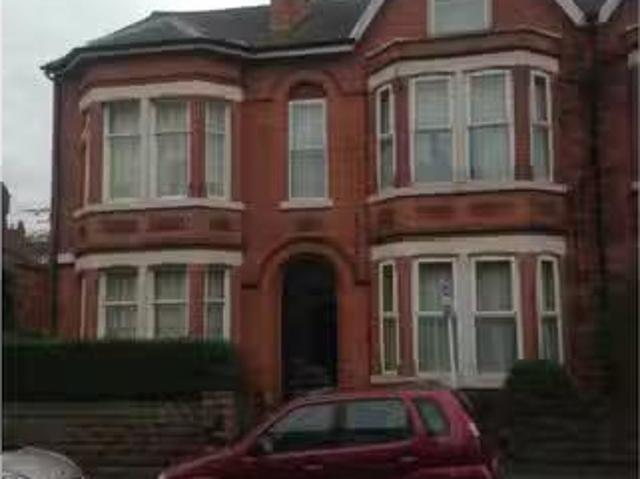 Room in shared apartment in Nottingham