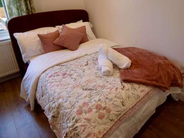 Room in shared flat for rent in Nottingham