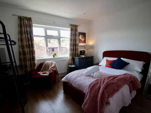 Room in shared flat for rent in Nottingham