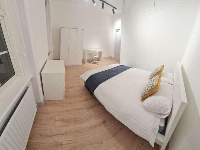 Room in shared flat for rent in London