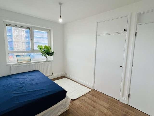 Room in shared flat for rent in London