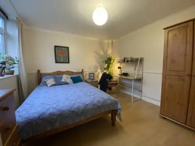 Room in Shared Student House Bills Included Room 5