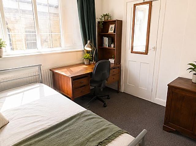 Room in Sheffield