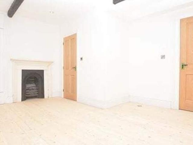 Room in Sheffield