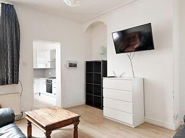 Room in Sheffield