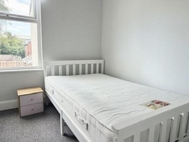 Room in Sheffield