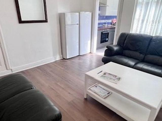 Room in Sheffield