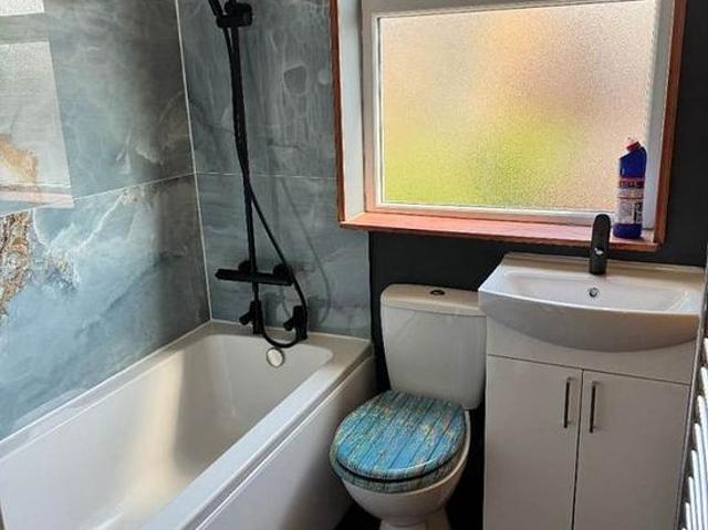 Room in Sheffield