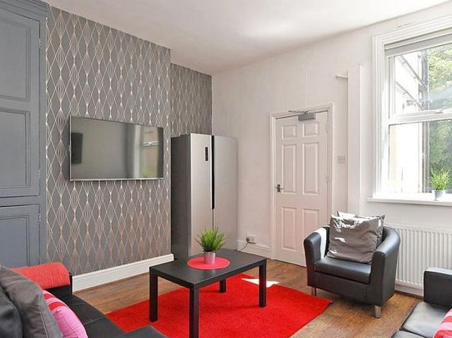 Room in Sheffield
