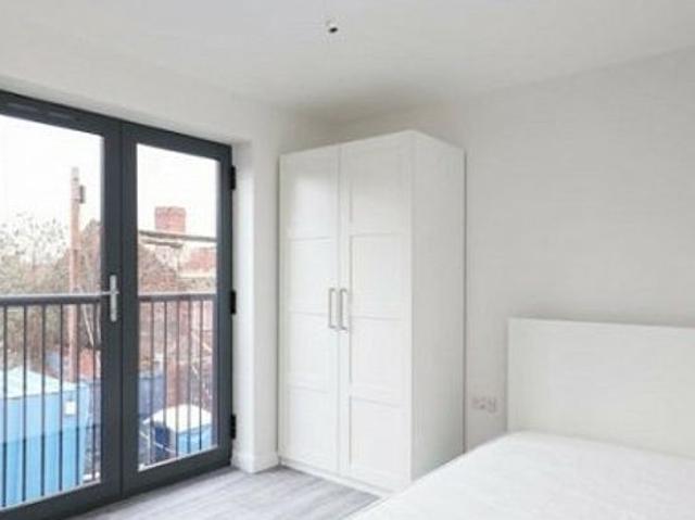 Room in Sheffield