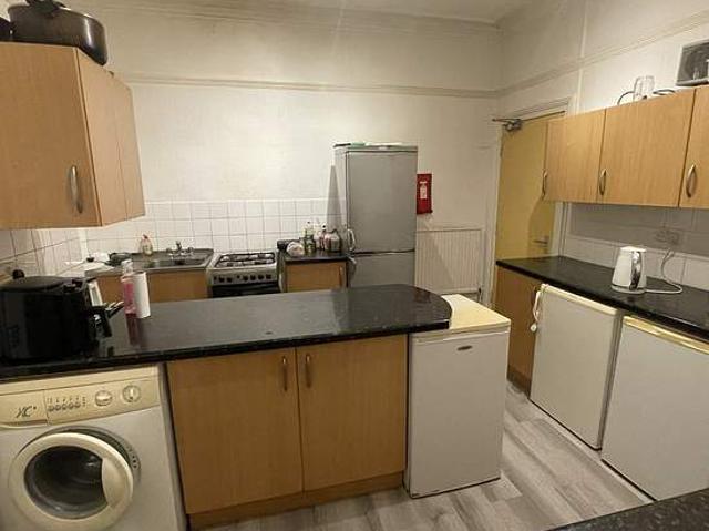 Room in Sheffield