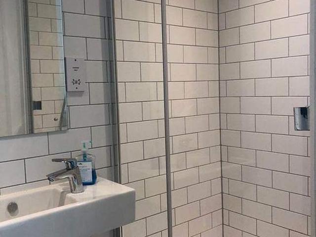 Room in Sheffield