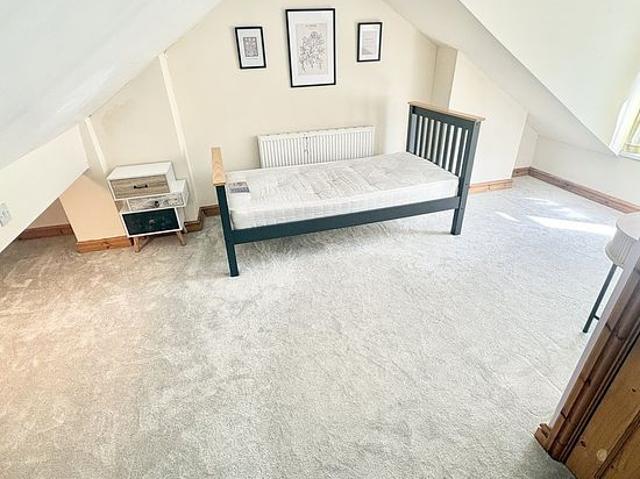 Room in Smethwick