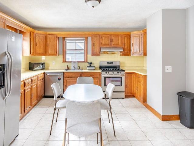 Room in Somerville on a flexible lease