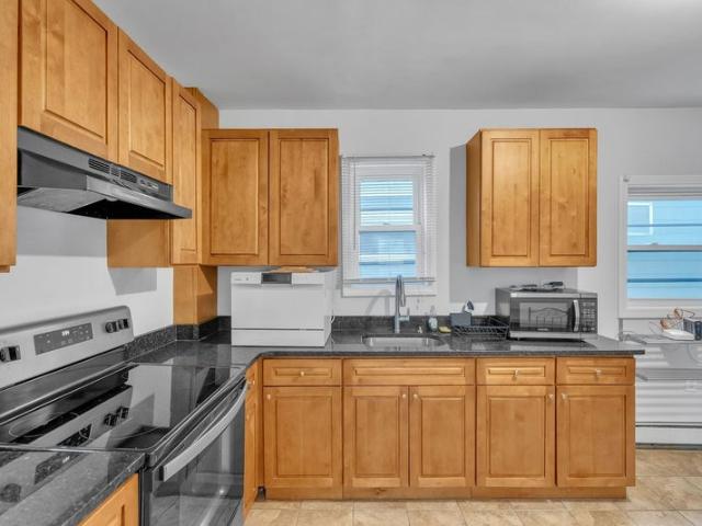 Room in Somerville on a flexible lease