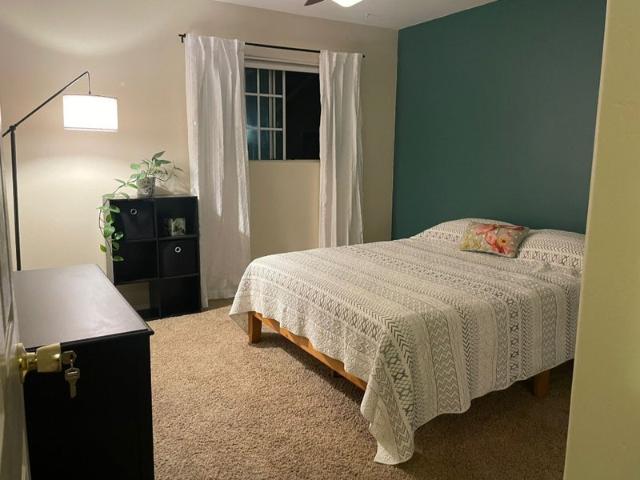 Room in South Oceanside